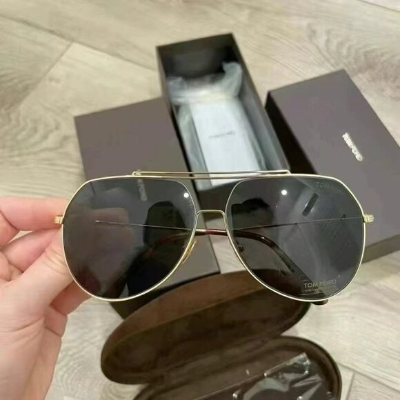 Tom Ford | Accessories | Nib Authentic Tom Ford Chase Unisex Pilot Sunglasses Rose Gold Dark ...